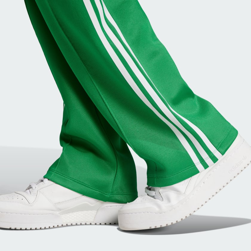 Для женщин :: Одежда :: Спортивные штаны оверсайз SST Adicolor Classics ...