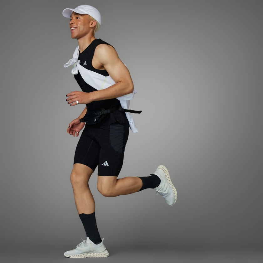 Для мужчин :: Обувь :: Кроссовки Ultra 4DFWD белые